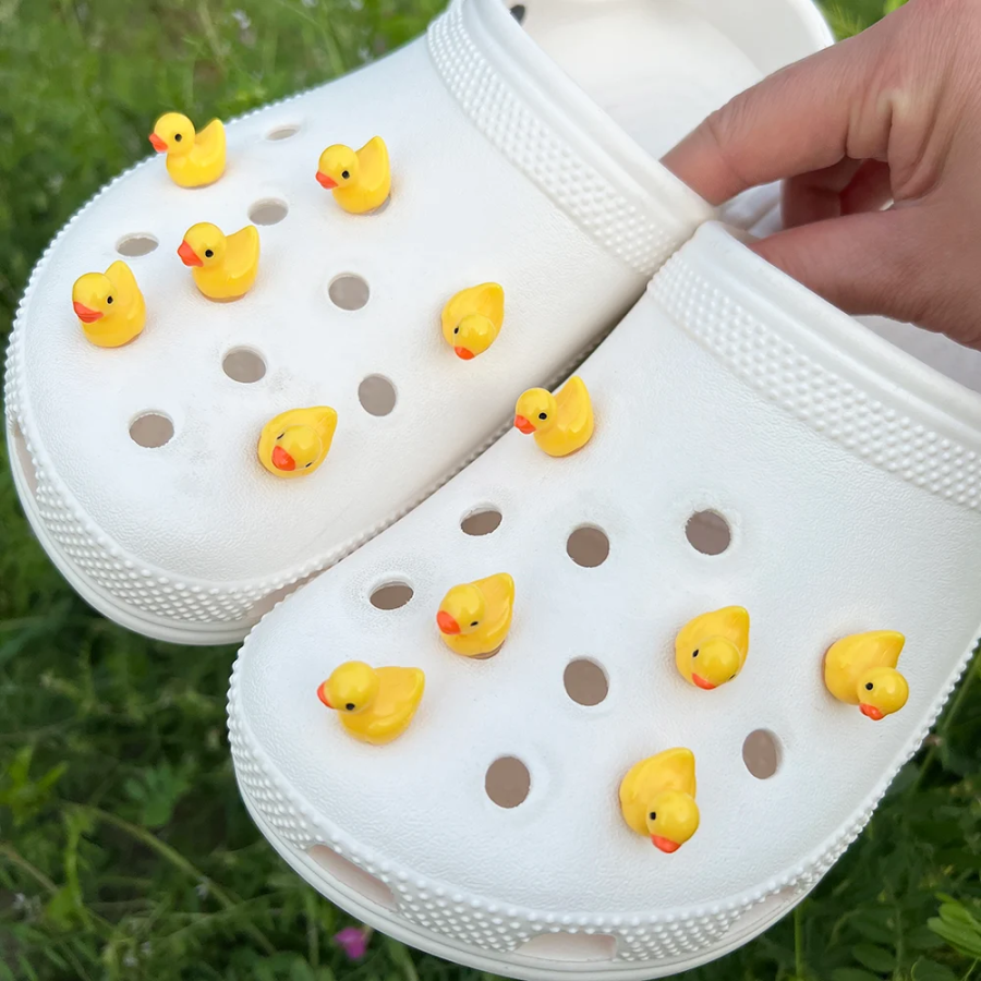 Niche Scraper - Yellow Duck Crocs Charms - 26pcs